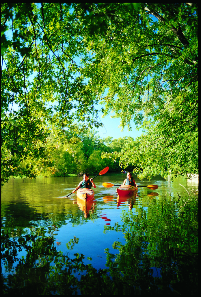 Kayak à l'aube - Parc de la Rivière-des-Mille-Îles